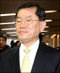 Rep. Moon Kook-hyun Likely to Lose Seat - The Korea Times