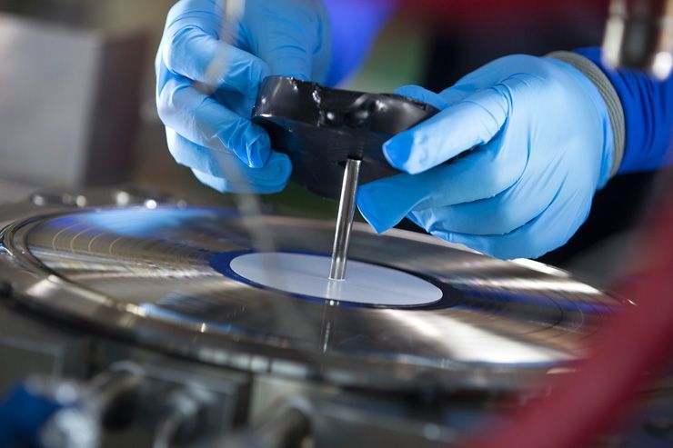Vinyl-pressing plant breathes new life into recording industry - The ...