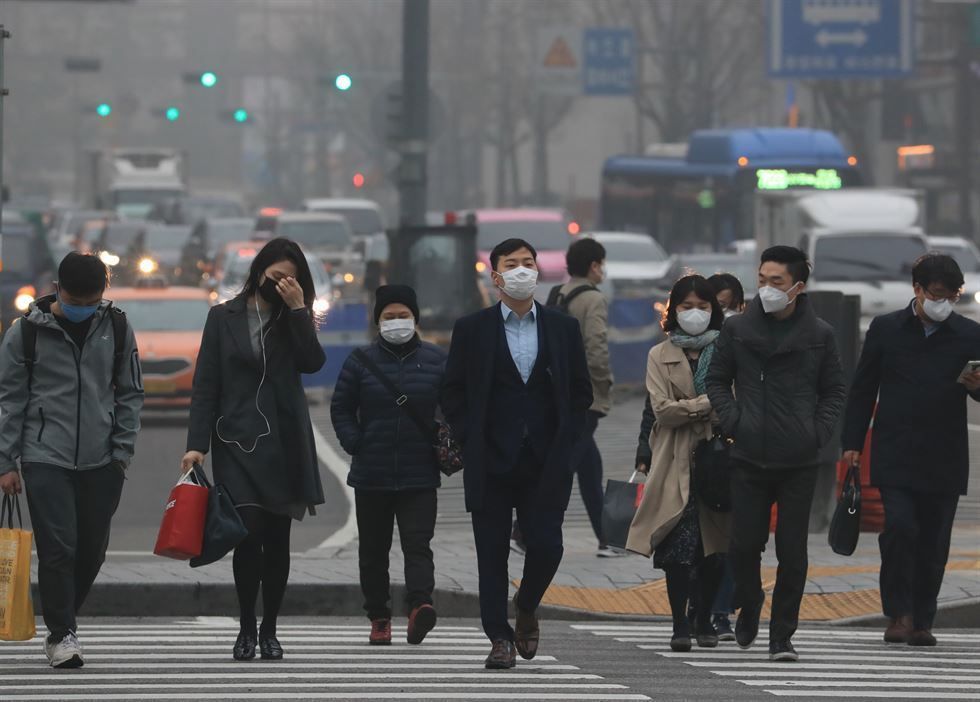 Seoul health fears as extreme dust blankets city [PHOTOS] - The Korea Times