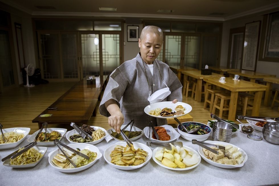 [INTERVIEW] Ven. Beopsong shares Korean temple cuisine's legacy of ...