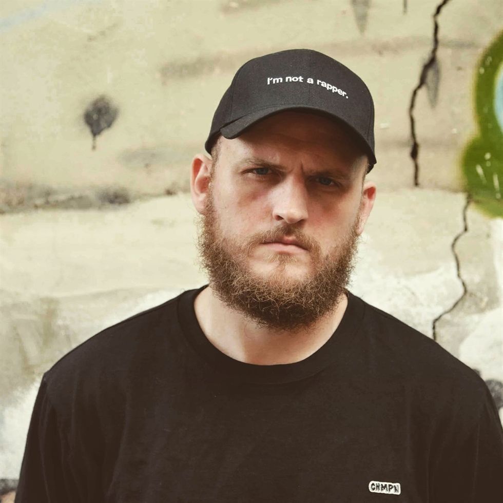 Gwangju-based Irish singer-songwriter goes 'Burgundy' in debut album ...