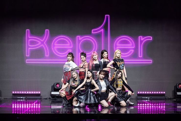 K-pop rookie Kep1er off to flying start with debut album 'First Impact ...