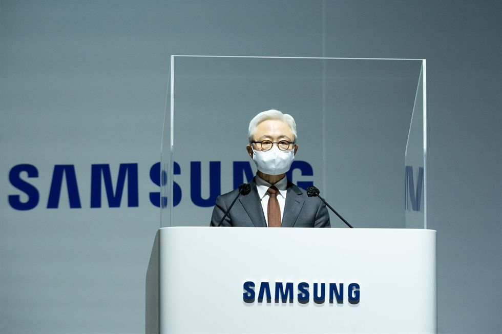 Samsung CEO meets union leaders to avert strike - The Korea Times