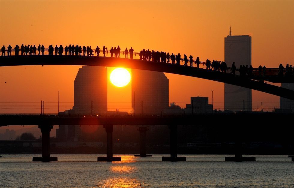 Han River sunset cruise: Seoul's new tourist focal point - The Korea Times