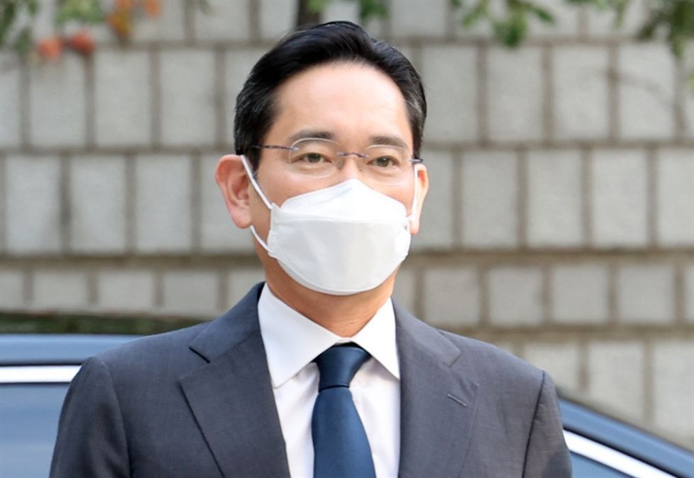 Lee Jae-yong takes on chairmanship of Samsung Electronics - The Korea Times
