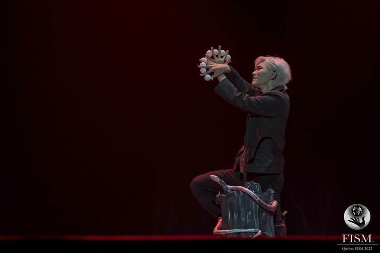 Young performer hopes to revive popularity of magic in Korea - The ...