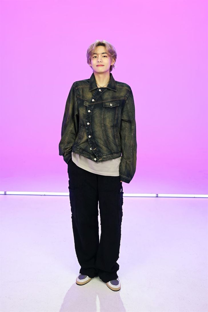 BTS' V drops debut solo album 'Layover' - The Korea Times