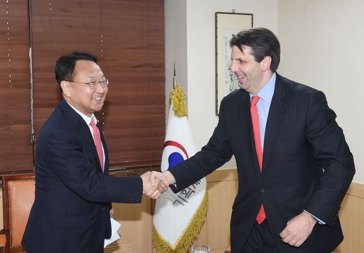 For economic cooperation - The Korea Times