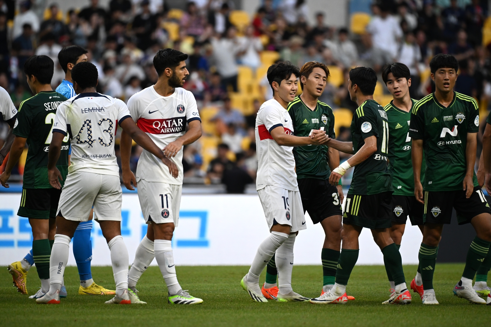 The Korea Times - DARKROOM