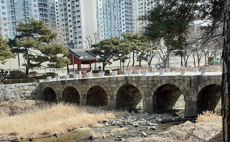 Treasures along the River: Anyang's Manan Bridge - The Korea Times