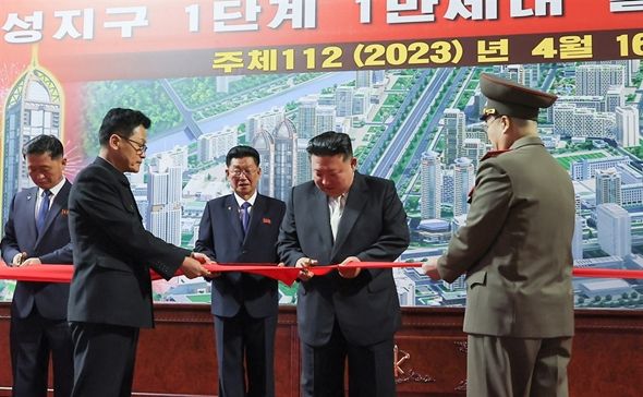 NK leader celebrates completion of building more new homes in Pyongyang ...