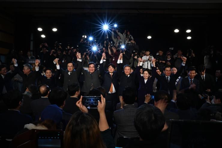 Former DPK leader forms new party - The Korea Times