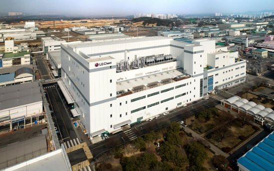 LG Chem to strengthen presence in automotive adhesives market - The ...
