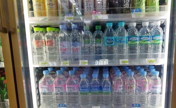 Jeju Samdasoo losing clout in bottled water market - The Korea Times