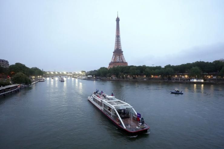 Here's what to know about Seine River water quality during the Paris ...