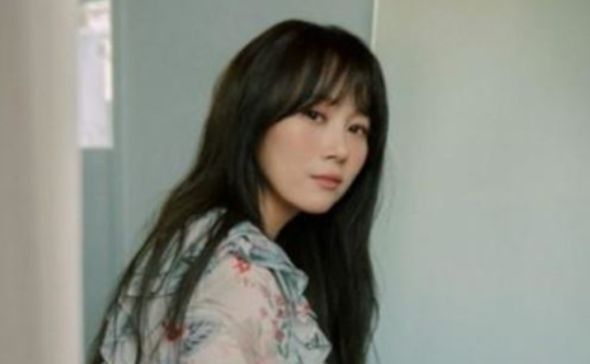 Singer Lee Soo-young to return after 11 years - The Korea Times