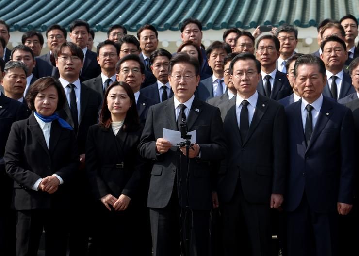 A new, responsible DPK - The Korea Times