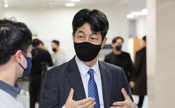 Pro-Moon lawmaker raps Yoon's health insurance reform initiative as ...