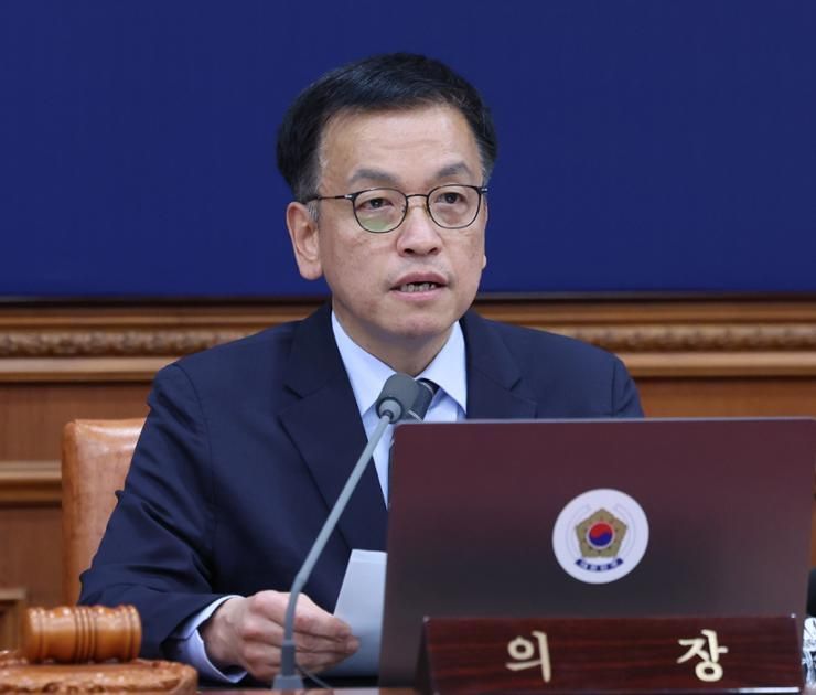 Gov't demands parliamentary reconsideration of 2 special counsel bills ...