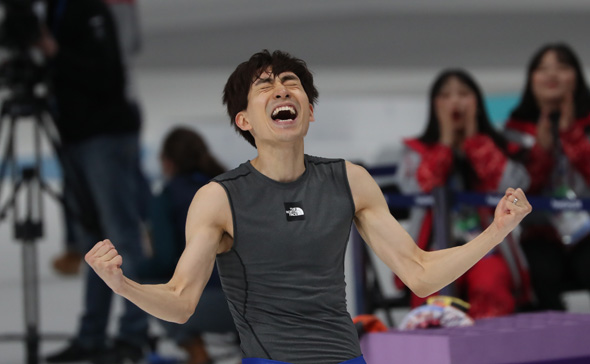 Lee Seung-hoon wins gold in men's mass start speed skating - The Korea ...